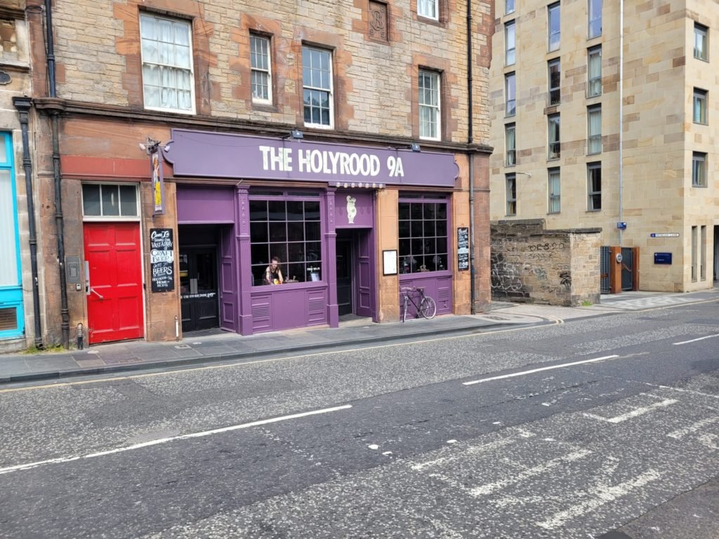 12hrs of Scenic Walking through Edinburgh - BUILD & BOARD TRAVEL