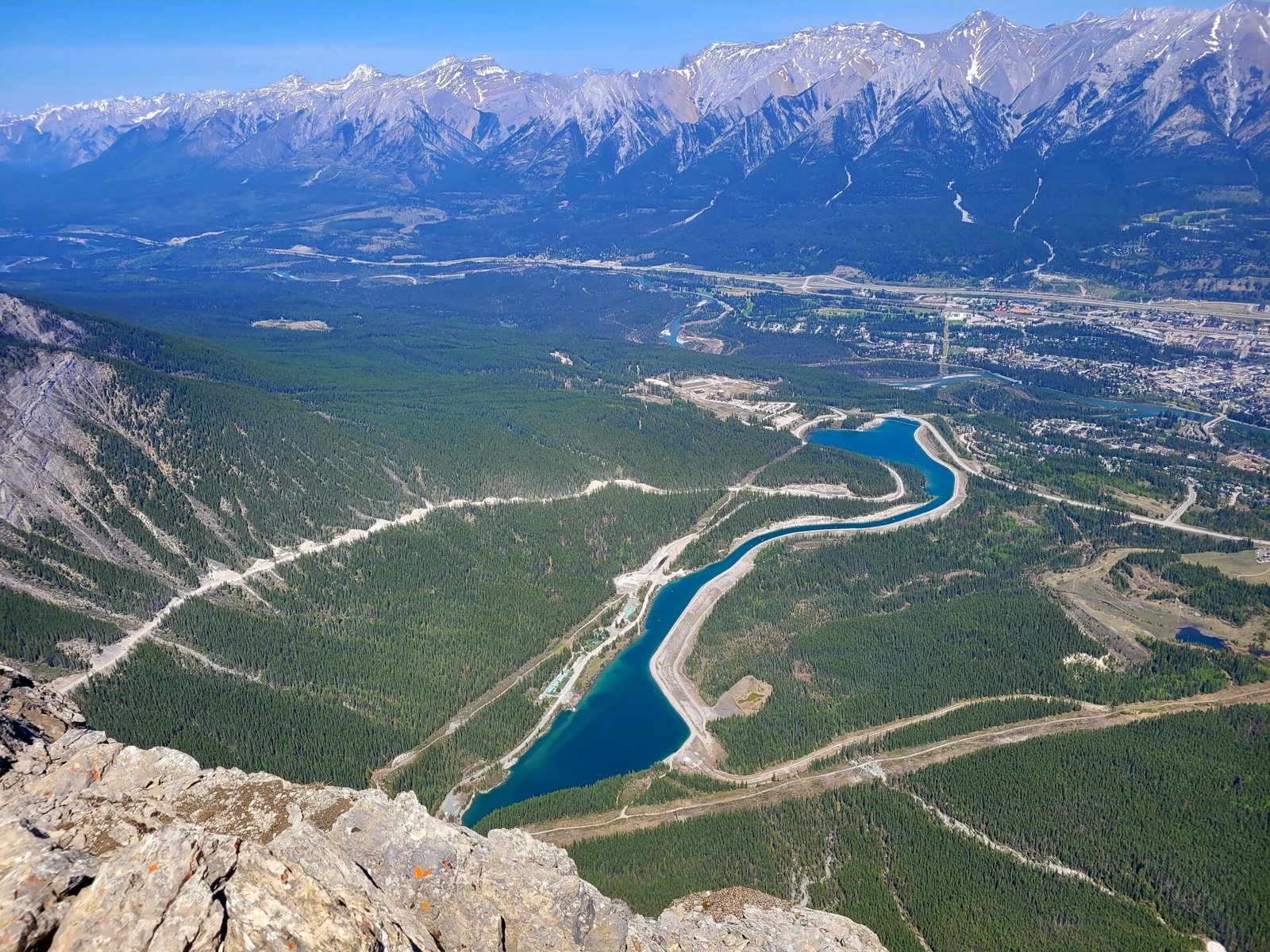 Ha Ling Peak Hiking Guide