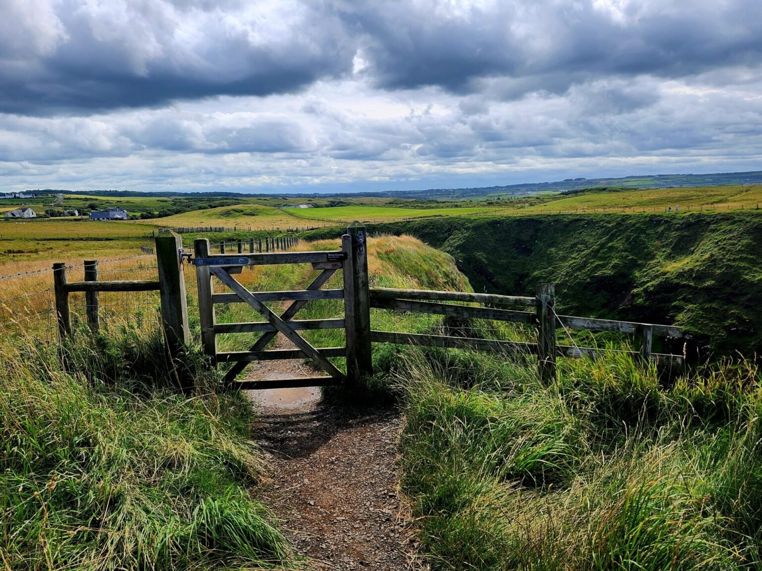 Dunseverick to Bushmills: Causeway Coast Way