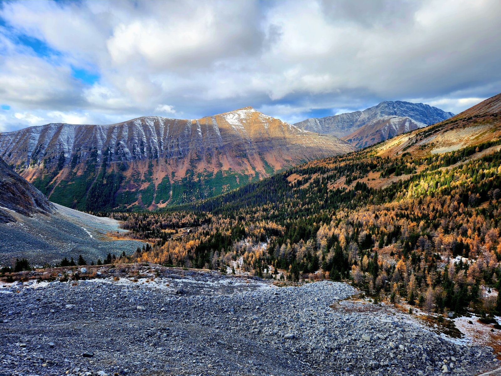 Arethusa Cirque Trail Guide